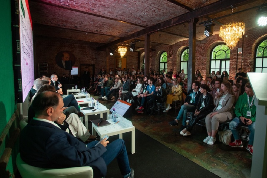 Объявлена повестка стратегической сессии CSTB.PRO.MEDIA 2024